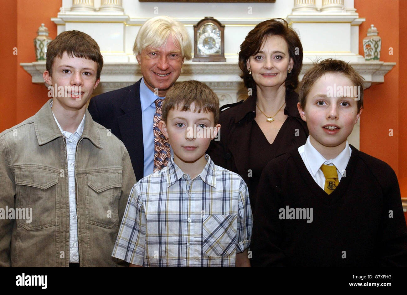 Left To Right Michael Fabricant High Resolution Stock Photography and Images - Alamy