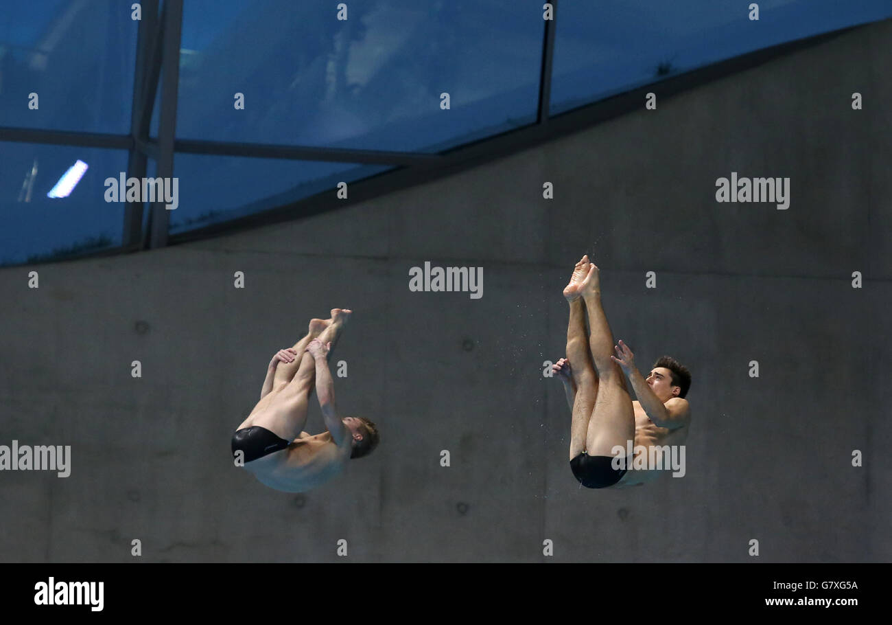 Great Britain's Jack Laugher and Christopher Mears on their way to a ...