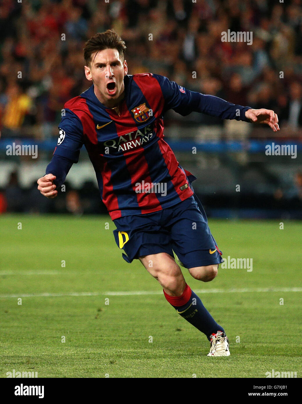Goal celebration champions league hi-res stock photography and images ...