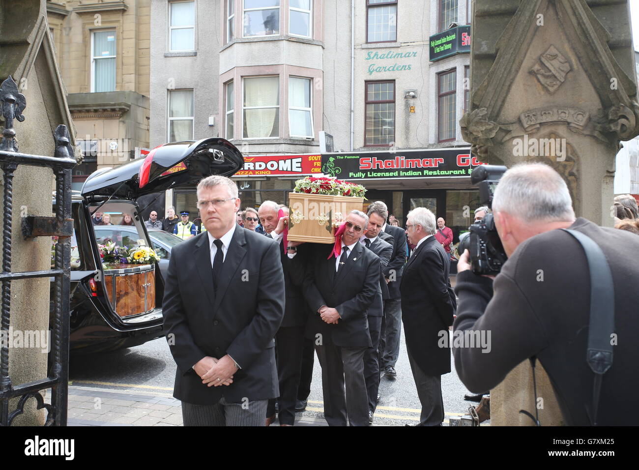 Keith Harris funeral Stock Photo - Alamy