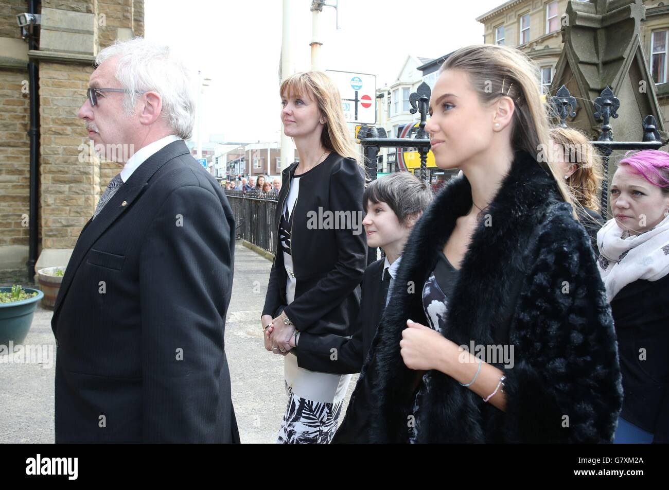Sarah Harris (second left) fourth wife of Keith Harris arrives with her ...