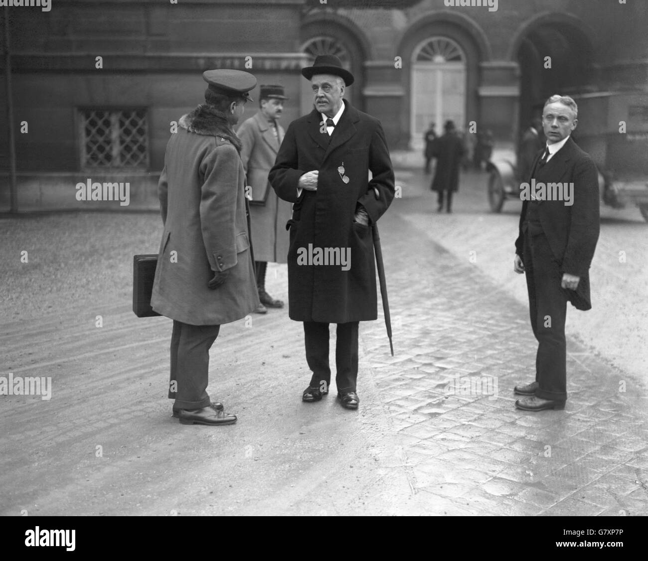Attends news conference Black and White Stock Photos & Images - Alamy