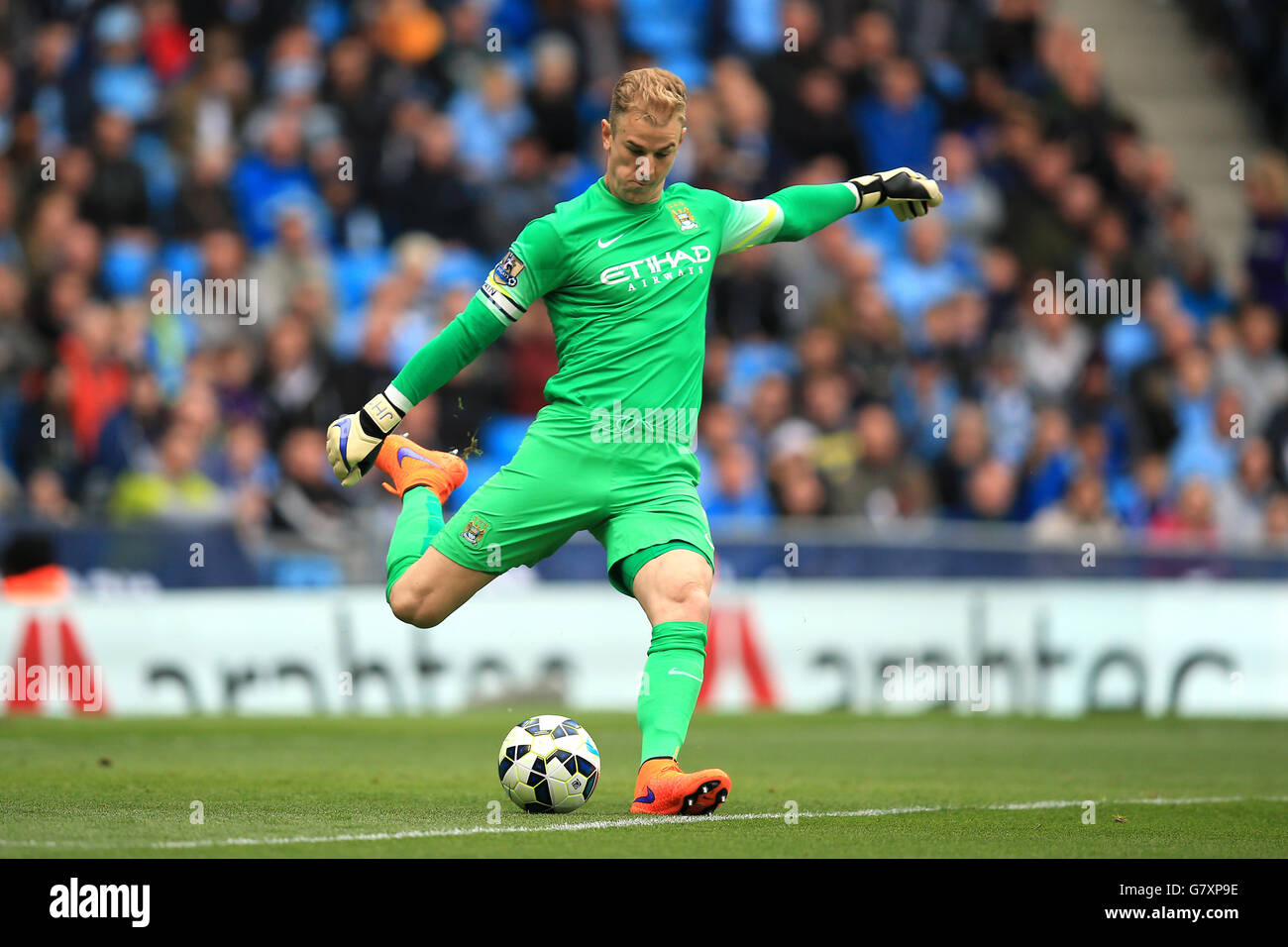 Joe hart qpr hi-res stock photography and images - Alamy