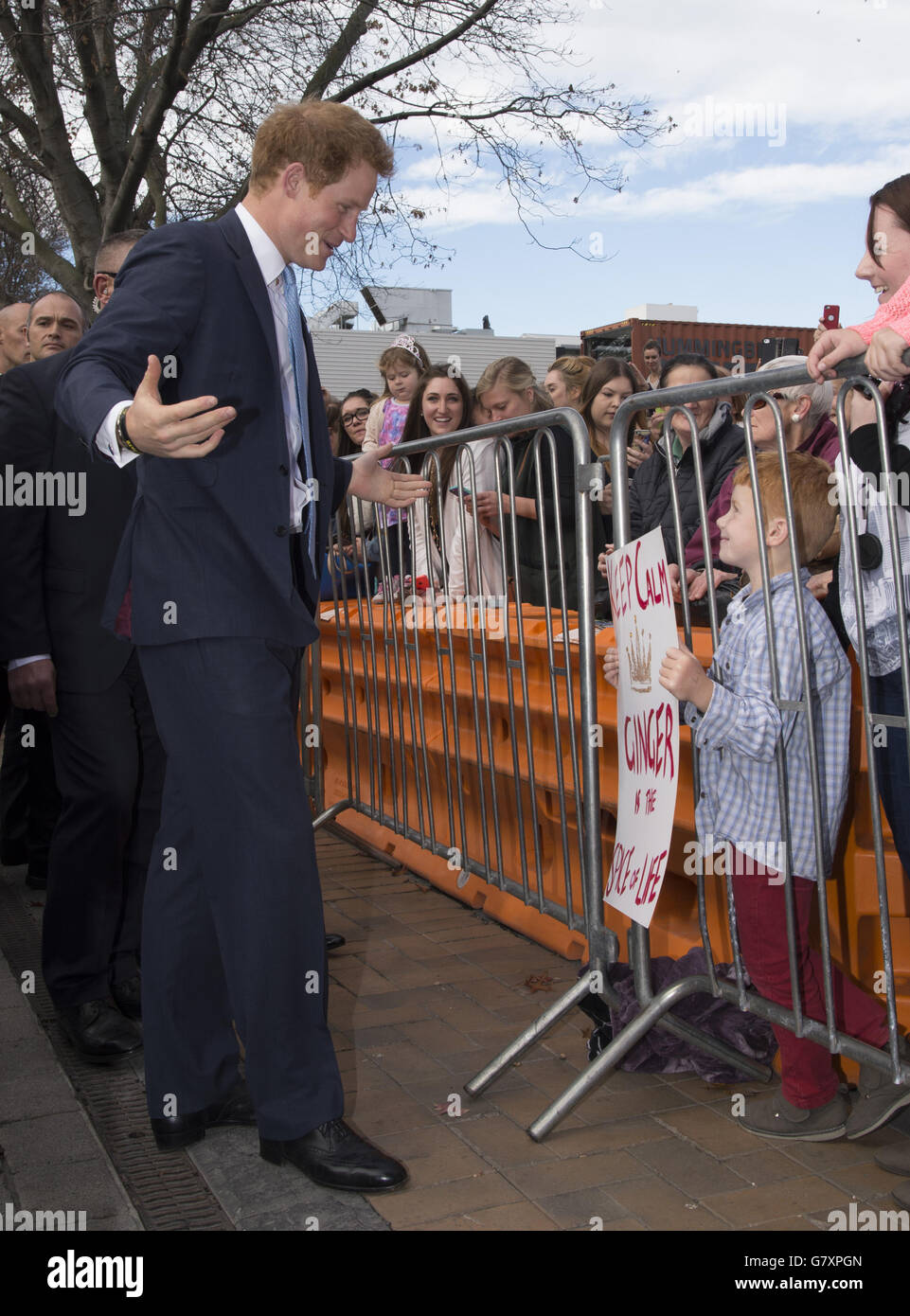 Prince Harry meets Riley Harris, 6, during a walkabout in Christchurch ...