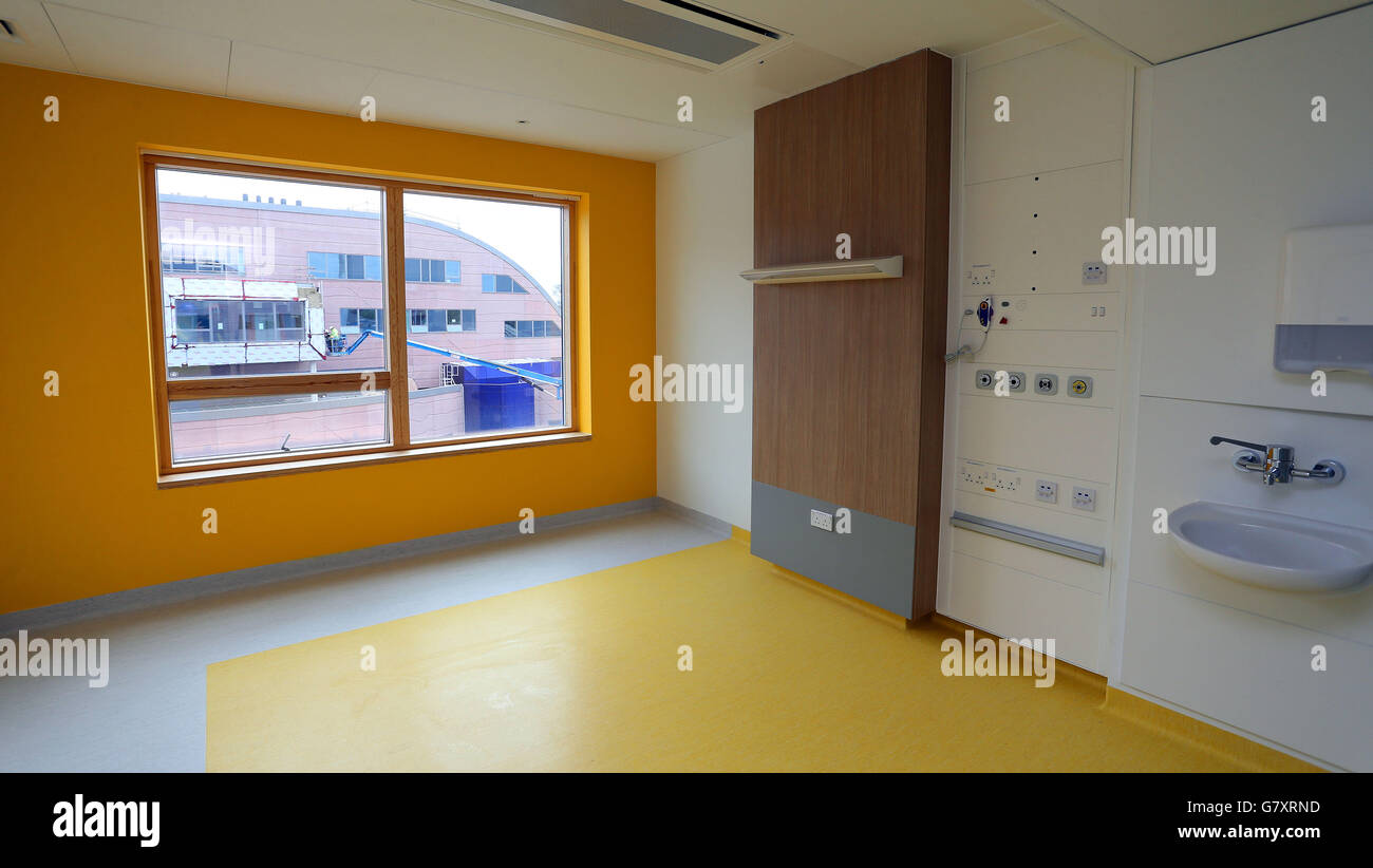 A new ward at the newly built Alder Hey Children's Hospital due to open ...