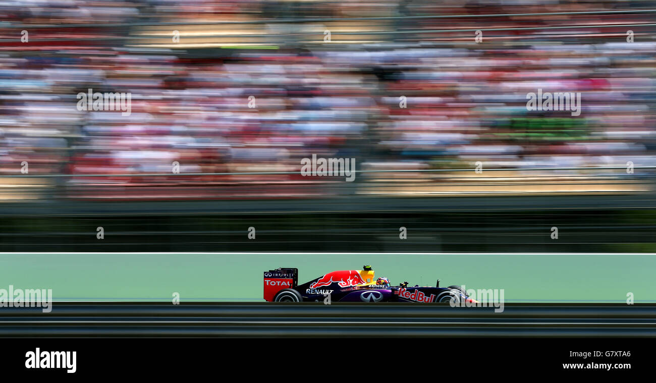 Formula one spanish grand prix race day circuit de barcelona catalunya ...