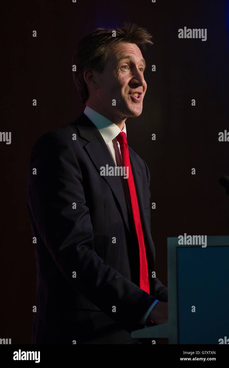 Labour mp dan jarvis hi-res stock photography and images - Alamy