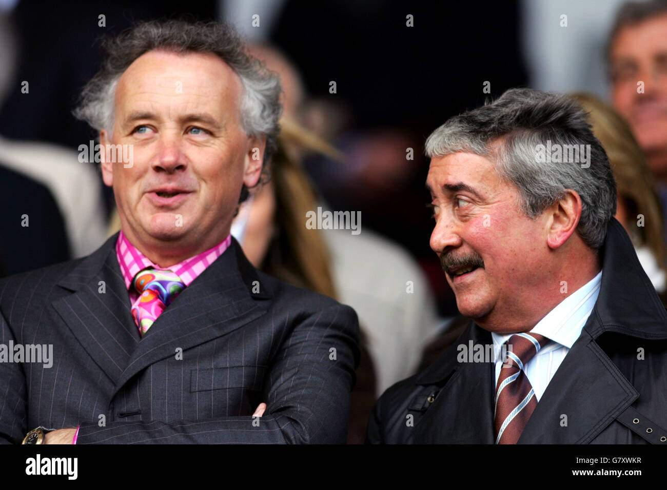 Liverpool chief executive rick parry hi-res stock photography and ...
