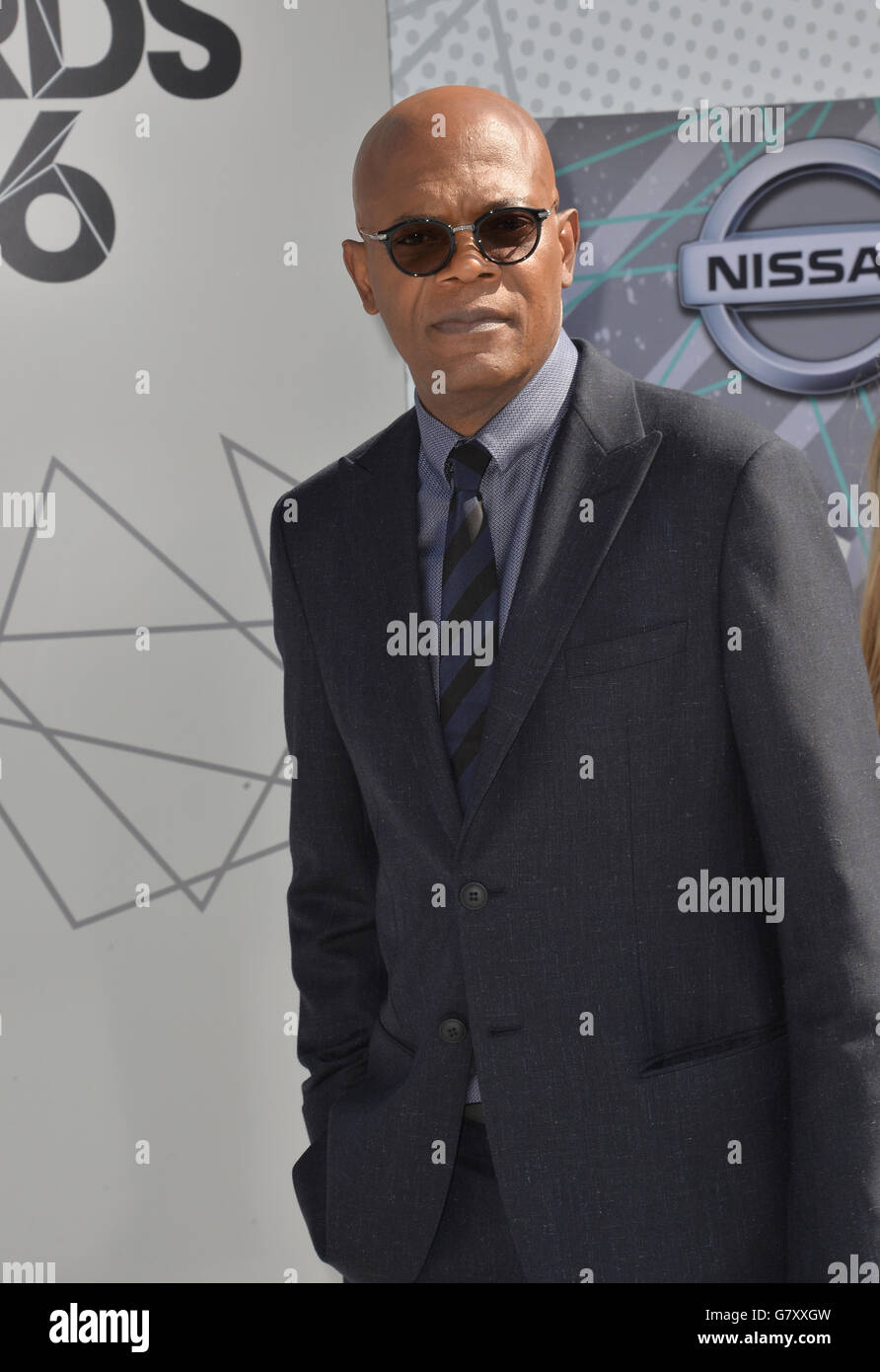 Samuel jackson bald hi-res stock photography and images - Alamy