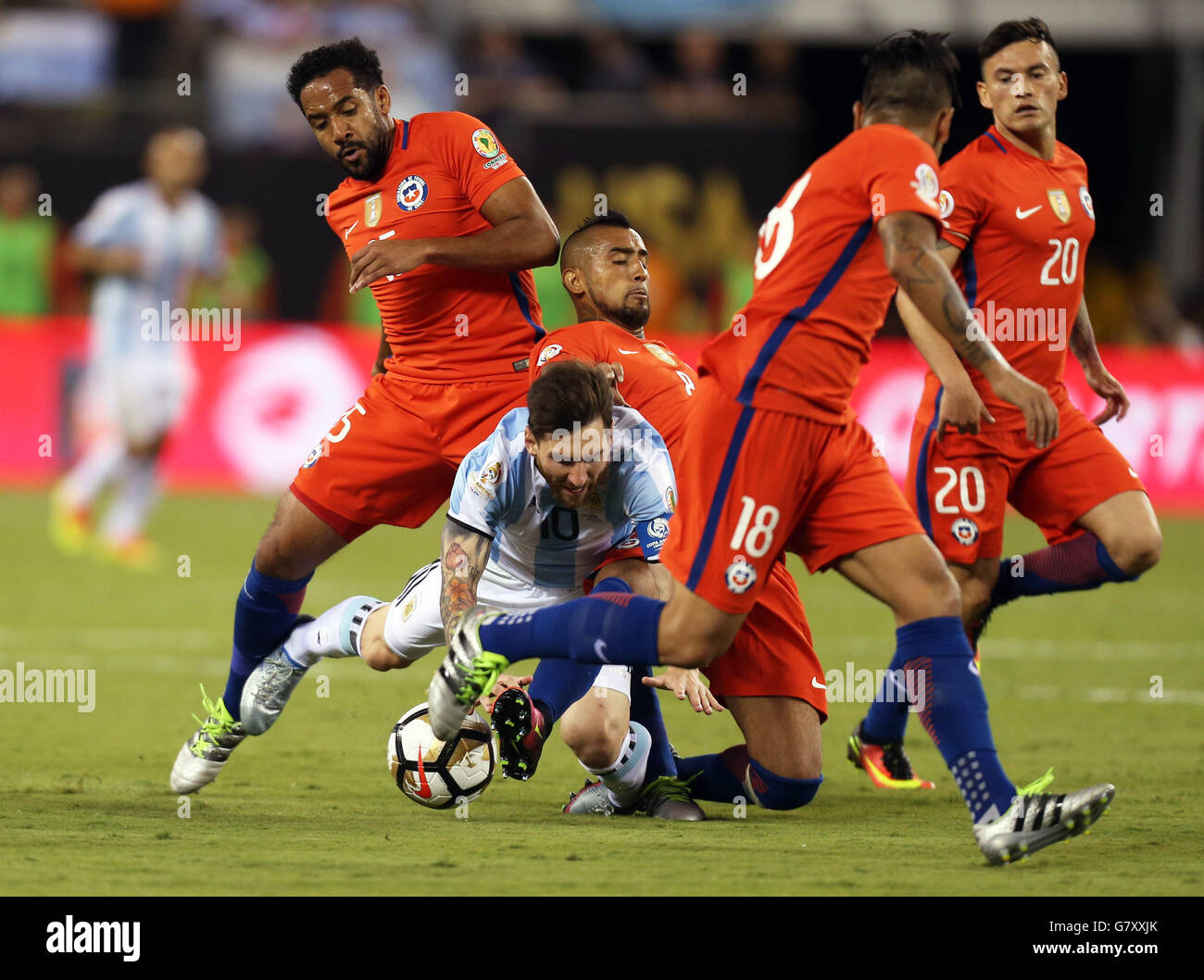 2016 copa america centenario final hi-res stock photography and images ...
