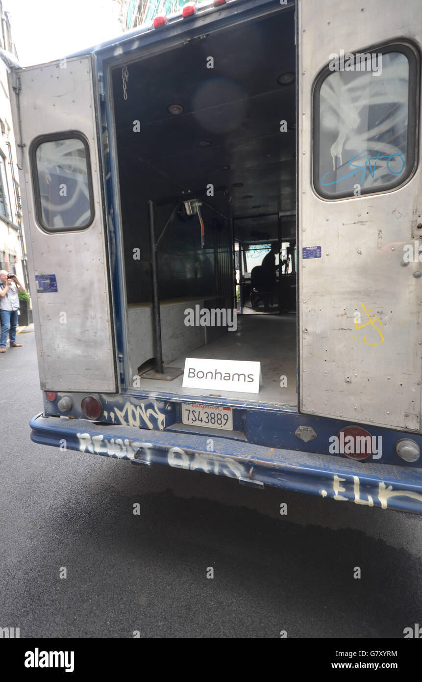 Swat van hi-res stock photography and images - Alamy