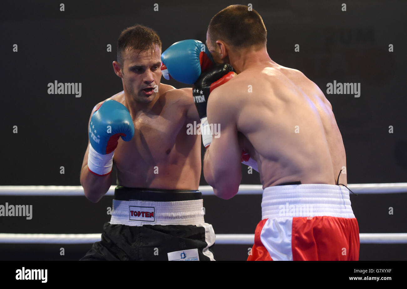 Professional box High Resolution Stock Photography and Images - Alamy