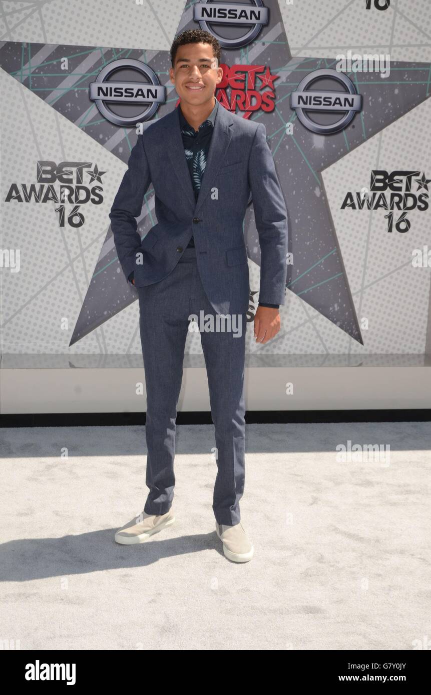 Los Angeles, CA, USA. 26th June, 2016. Marcus Scribner at arrivals for ...