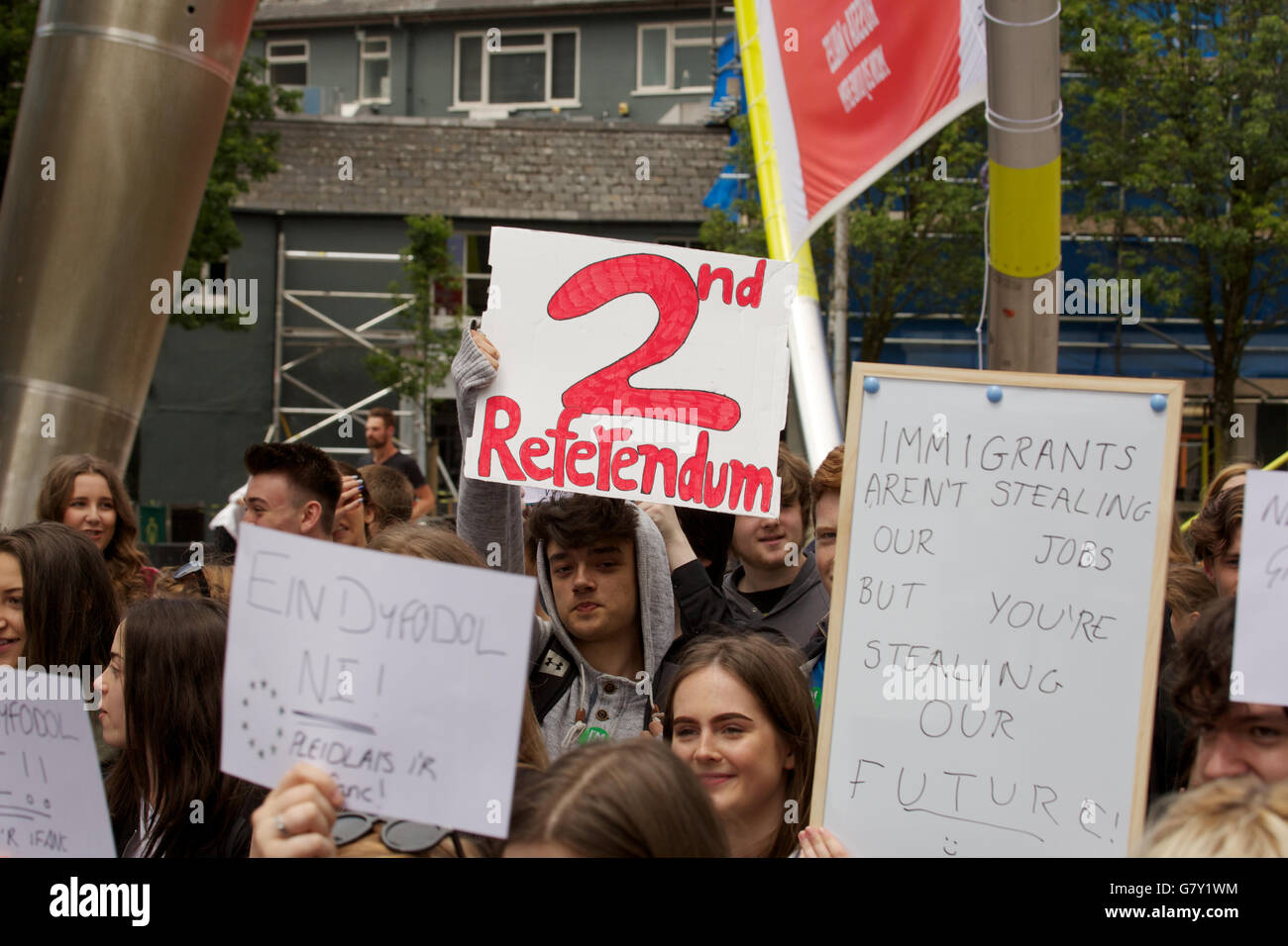 Cardiff, Wales, UK. 27th June 2016. College and sixth form students ...