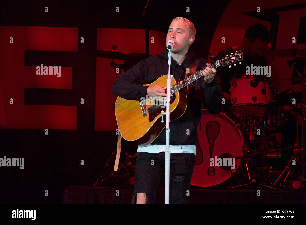 Rosemont, Illinois, USA. 26th June, 2016. Musician MIKE POSNER performs ...