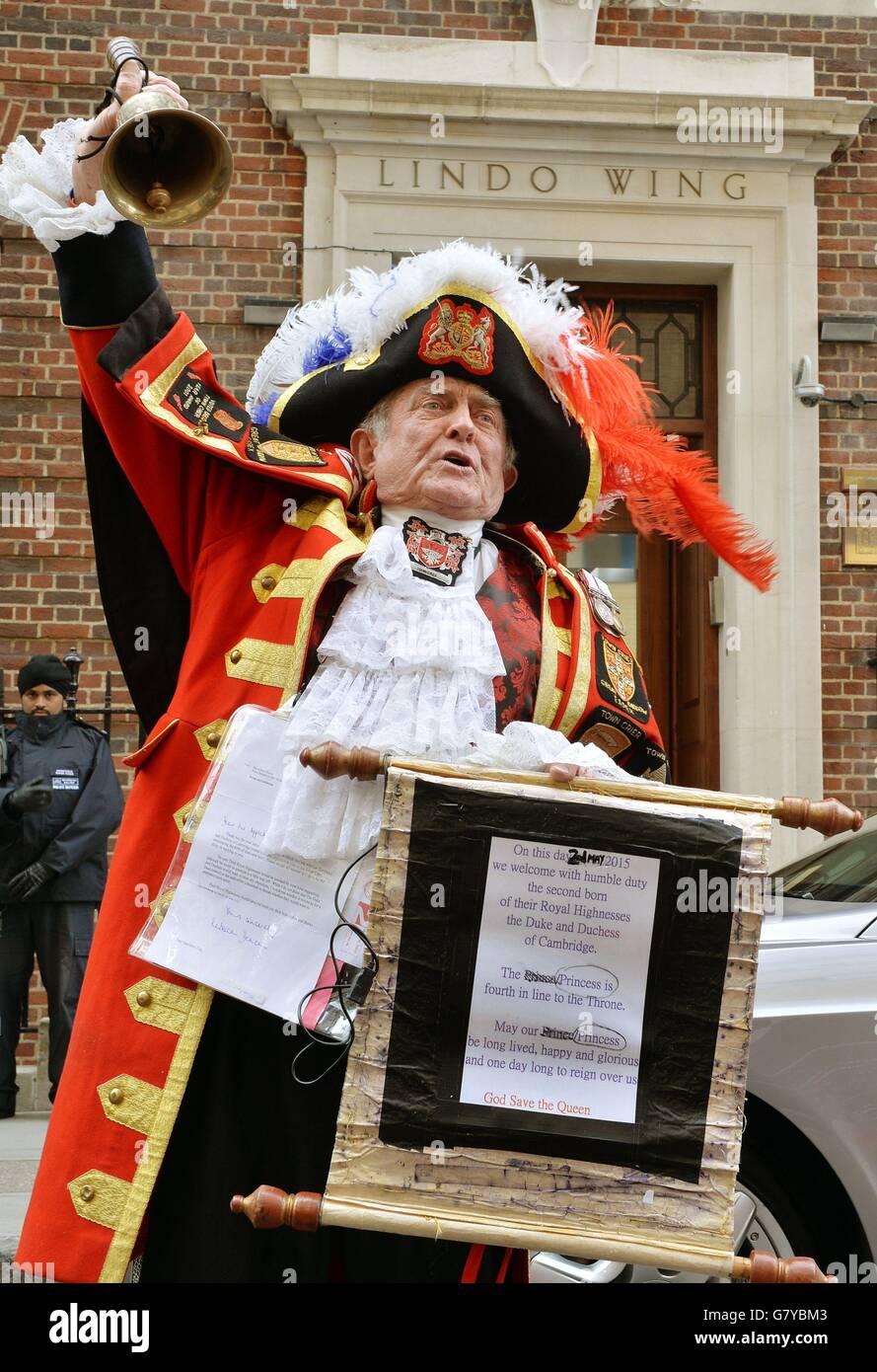 Town crier Tony Appleton proclaims the birth of the second child to the ...