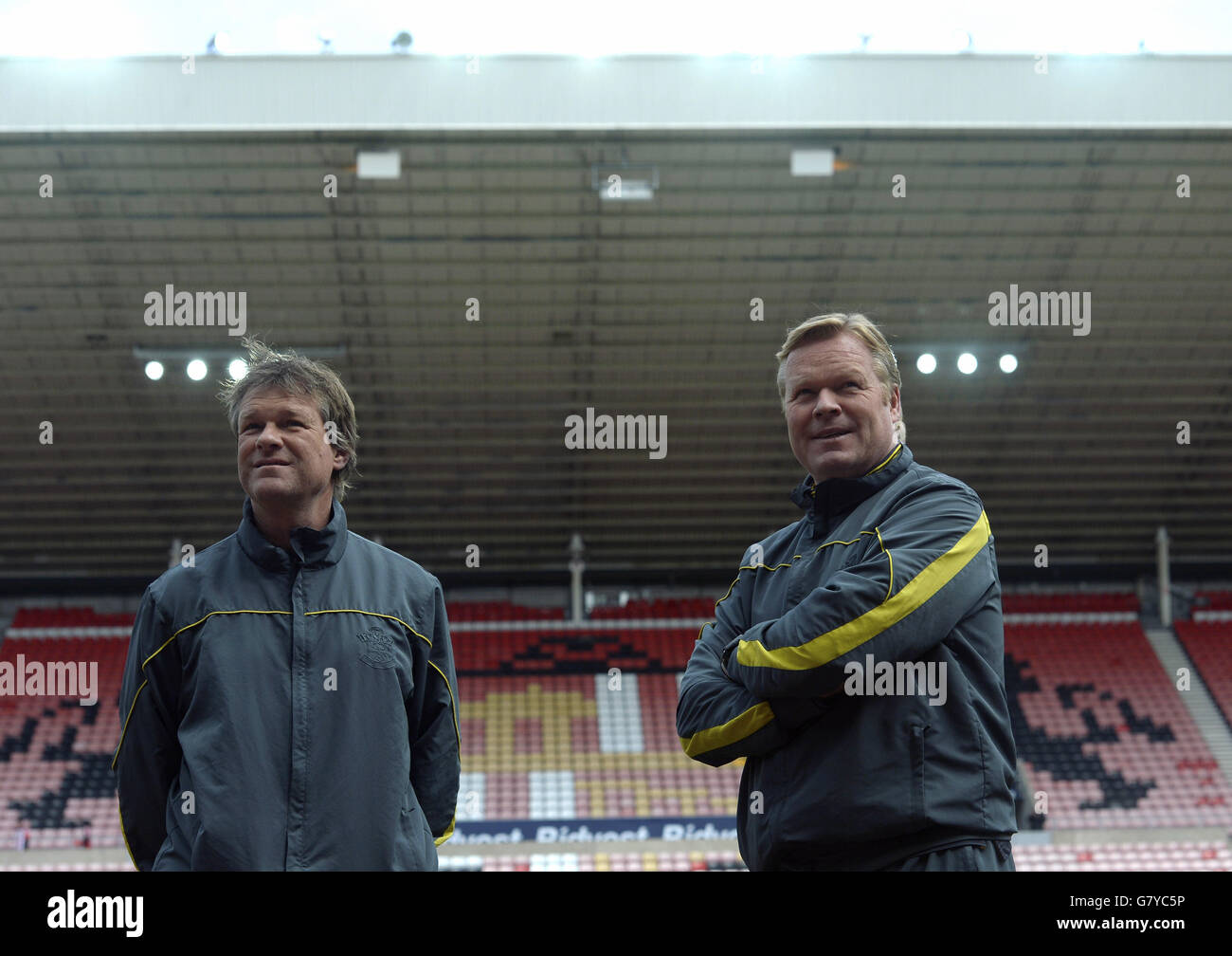 Ronald brother erwin barclays premier league match stadium light hi-res ...