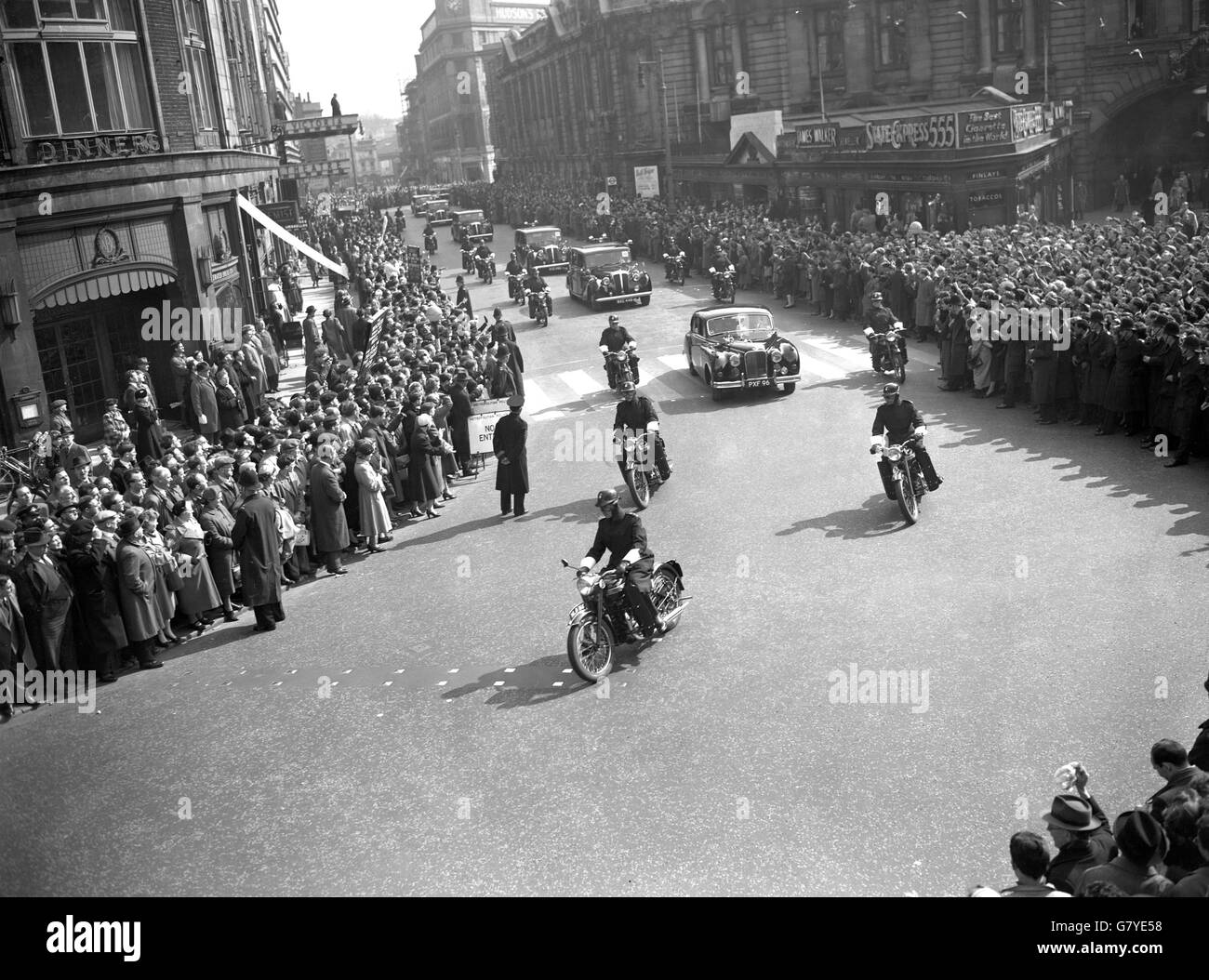 London police 1950s hi-res stock photography and images - Alamy