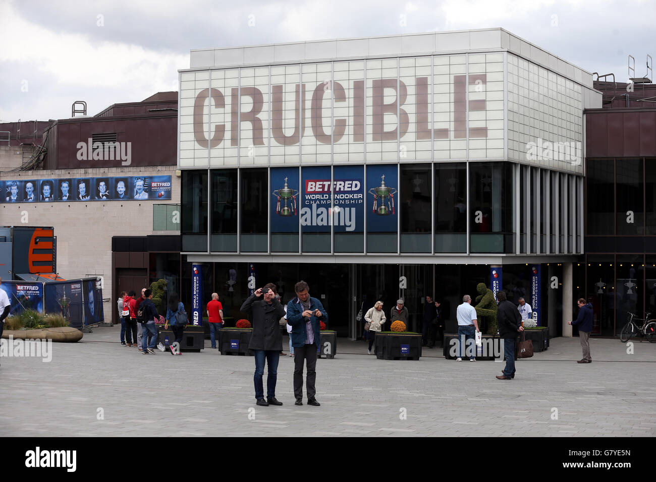 Snooker world building external building hi-res stock photography and ...
