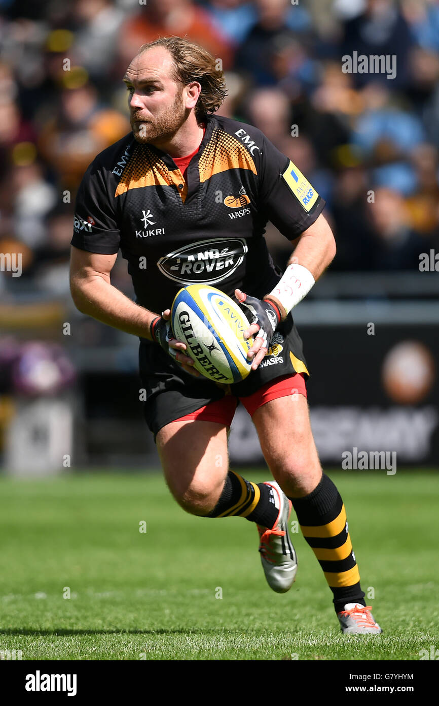 Rugby union aviva premiership wasps chiefs the ricoh arena hi-res stock ...