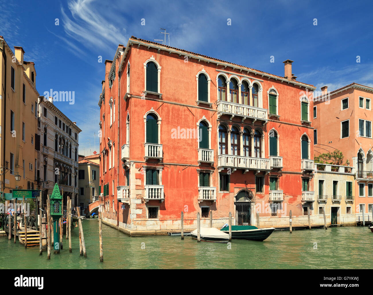 Palazzo palazzo palazzetto palacio palais palast hi-res stock ...