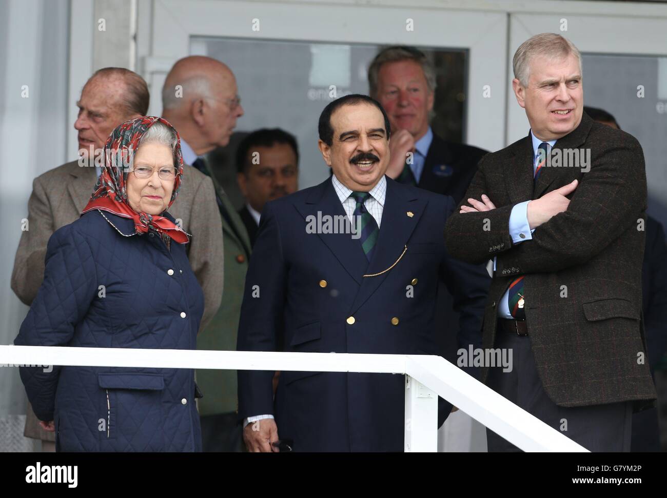 Queen Elizabeth II with the King of Bahrain, Hmad bin Isa Al Khalifa ...