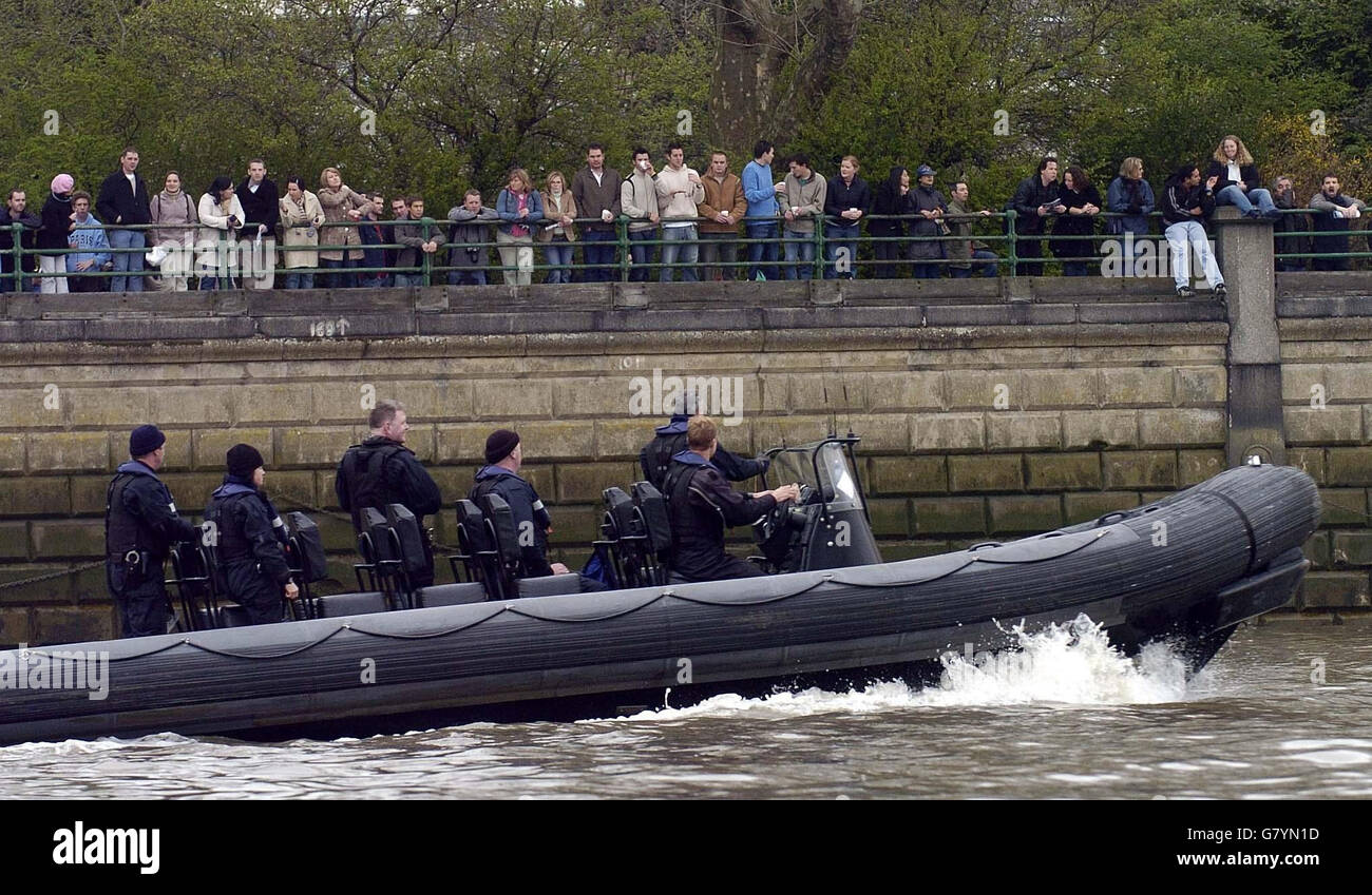 Rowing - Oxford v Cambridge 151st University Boat Race Stock Photo - Alamy