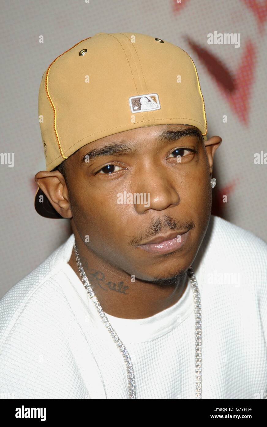 Celebrity showbiz head shot singer High Resolution Stock Photography ...