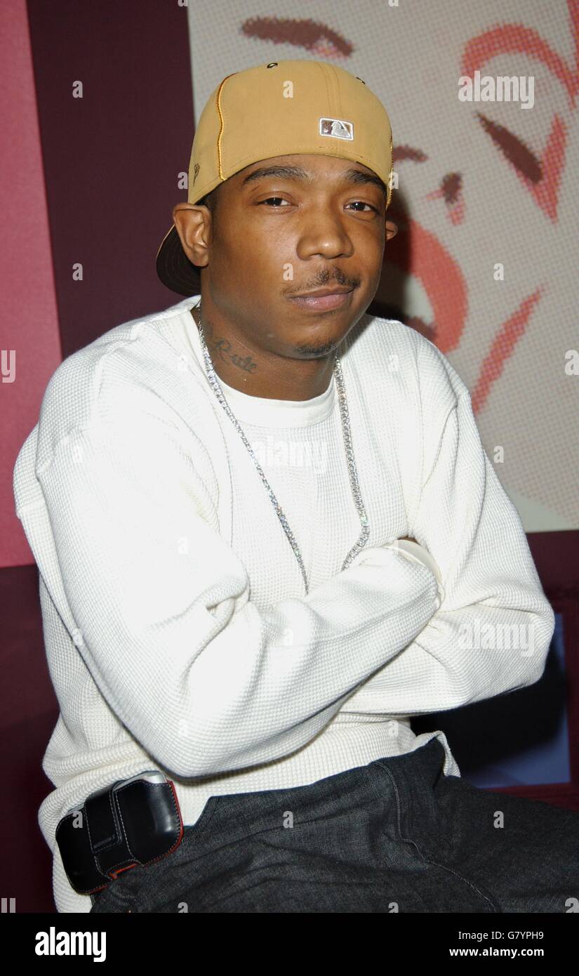 Music television singer rapper hi-res stock photography and images - Alamy