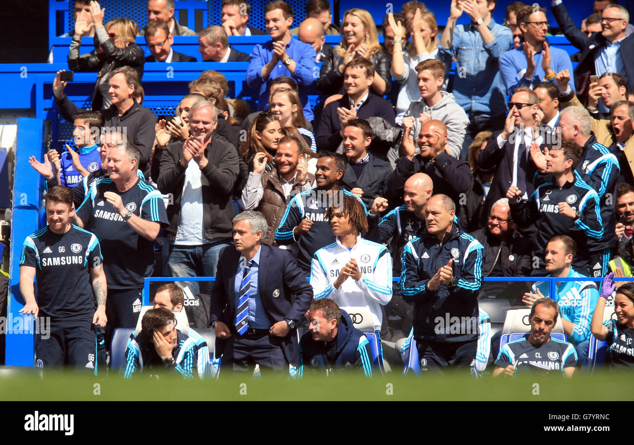 Sunday league football bench hi-res stock photography and images - Alamy