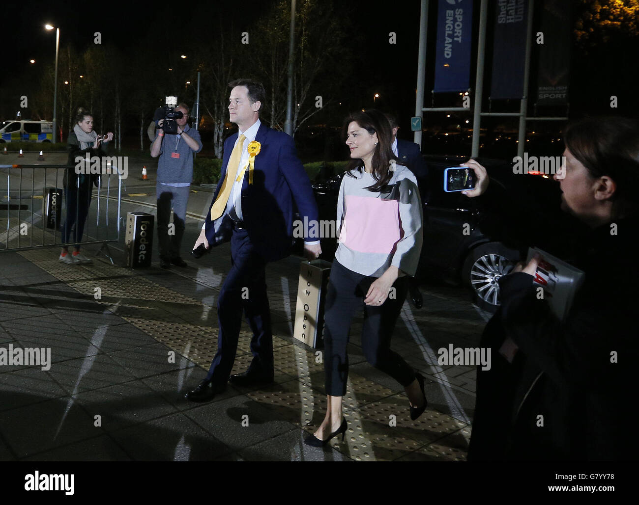 Nick clegg wife miriam gonzalez hi-res stock photography and images - Alamy