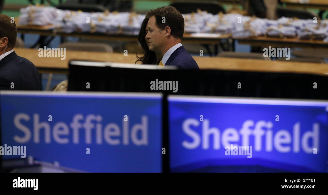 General Election 2015 declaration - May 7th Stock Photo - Alamy