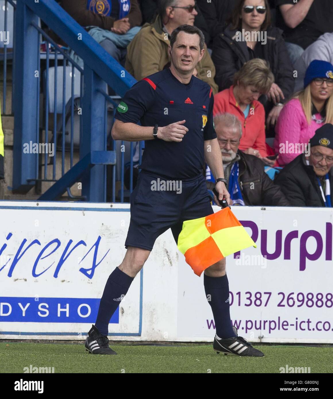 Referee mitchell hi-res stock photography and images - Alamy