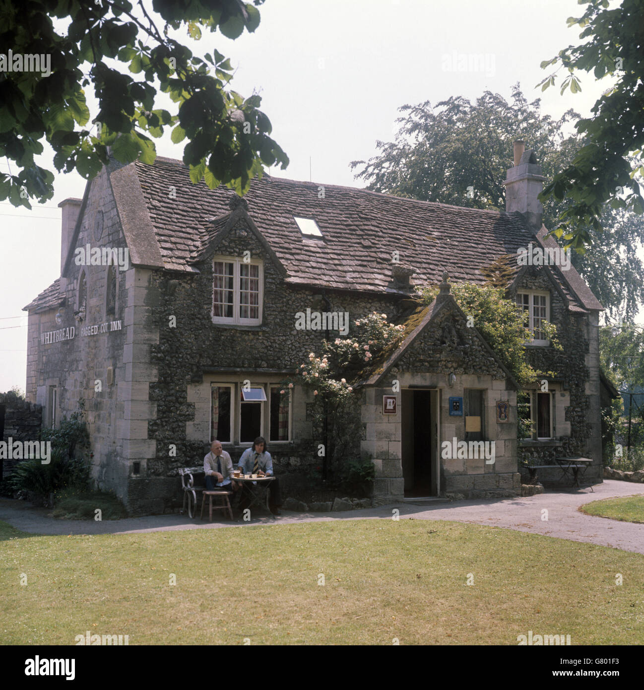The ragged cot inn at hyde hi-res stock photography and images - Alamy
