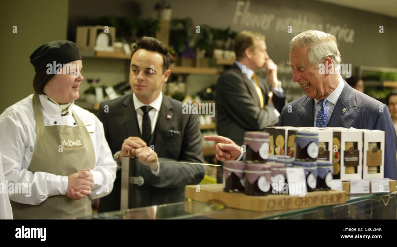 The Prince of Wales talks to a Make your Mark Prince's Trust ...