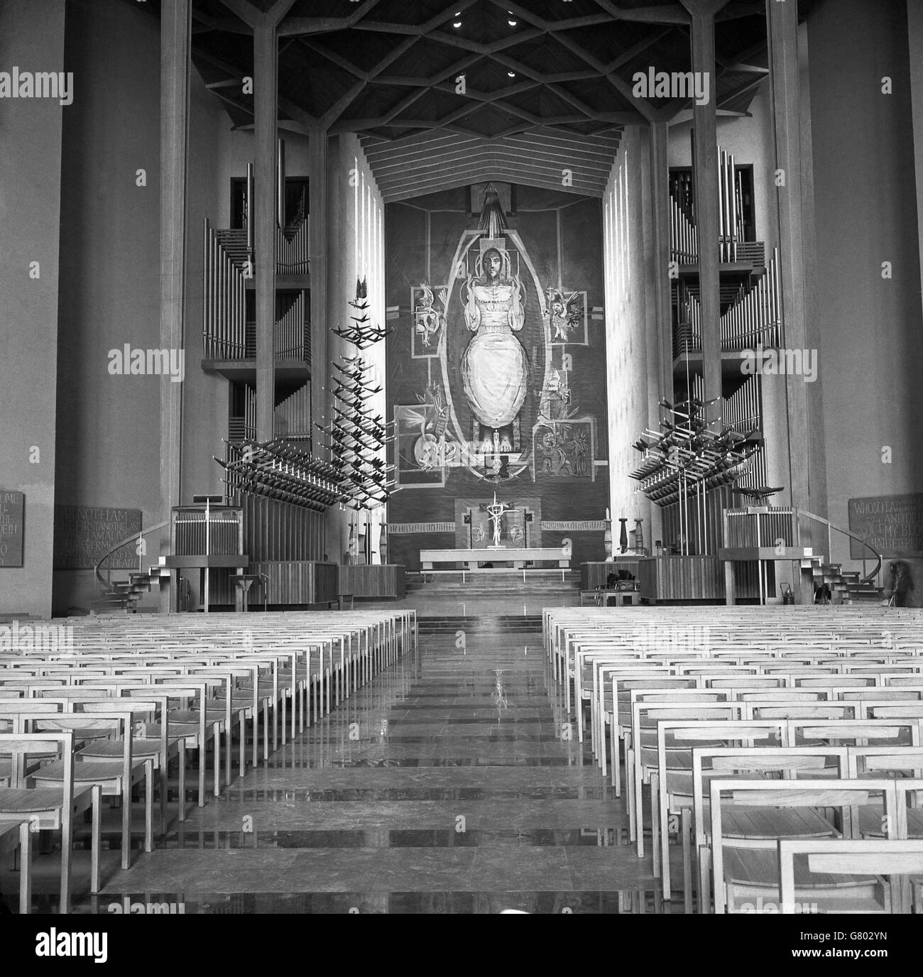 Buildings - Coventry Cathedral Stock Photo - Alamy