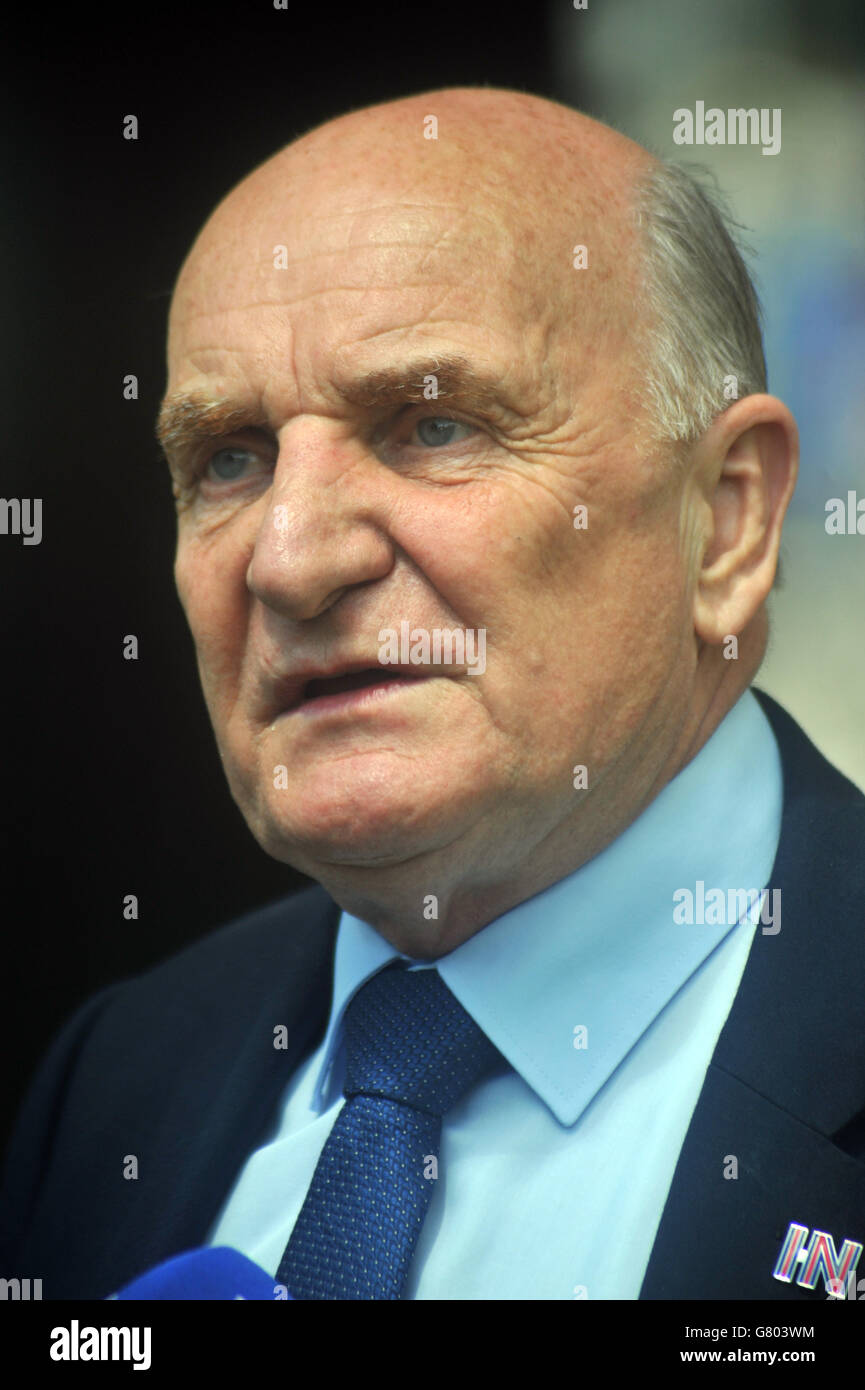 1997 pound hi-res stock photography and images - Alamy