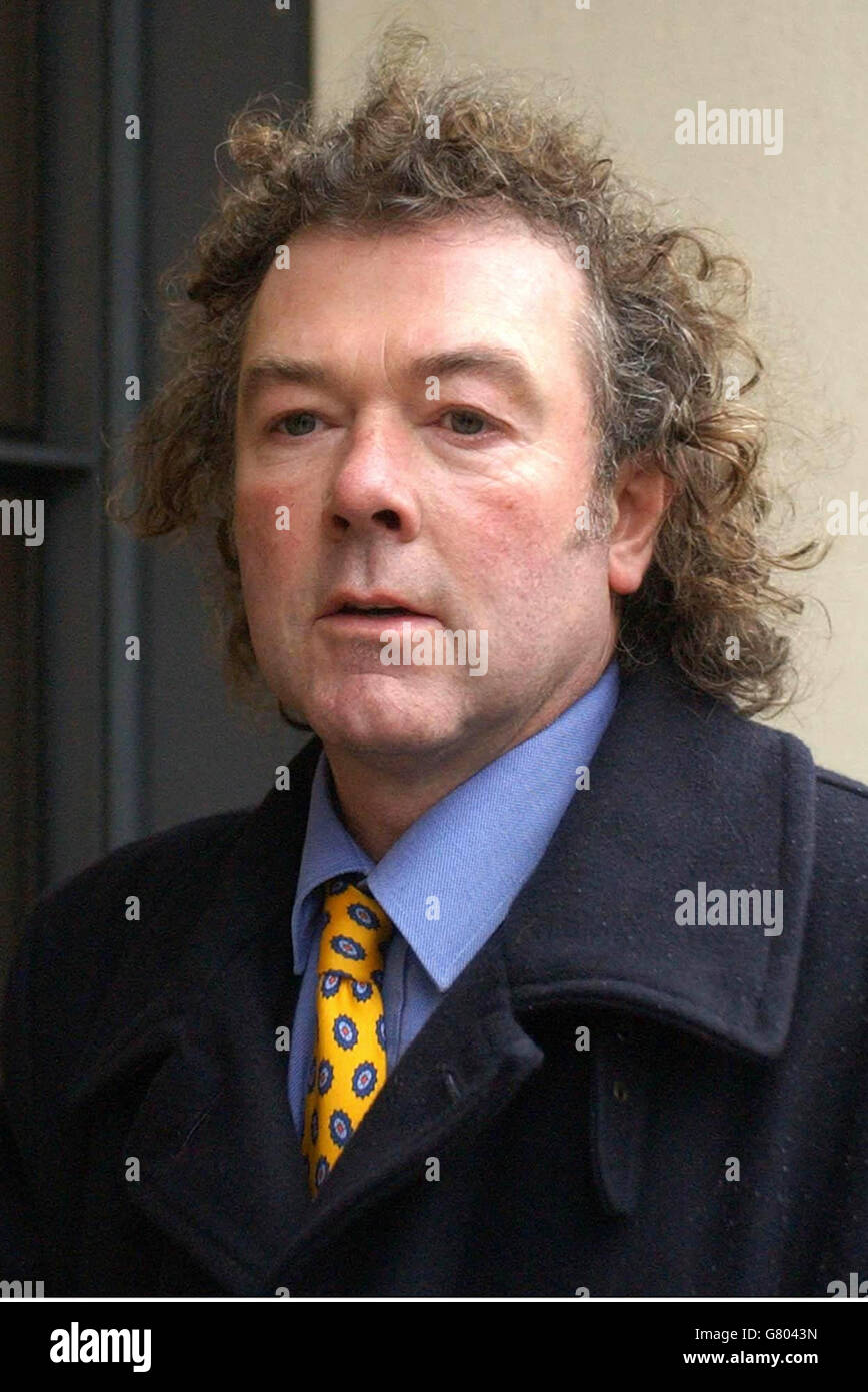 David messenger tribunal hi-res stock photography and images - Alamy