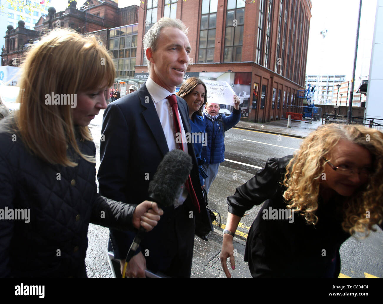 Scottish Labour leader Jim Murphy arrives at Labour headquarters in ...