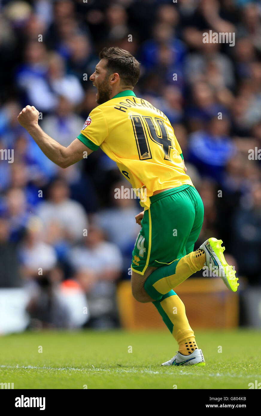 Norwich City's Wesley Hoolahan celebrates scoring the opening goal ...