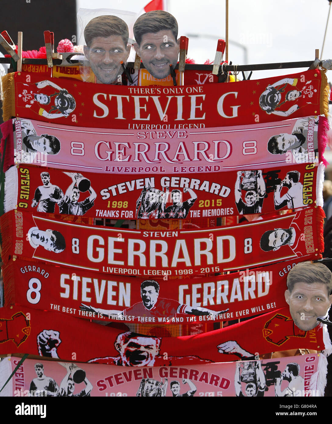 Masks scarves stevie g gerrardlastgame gerrardlastgame hi-res stock ...