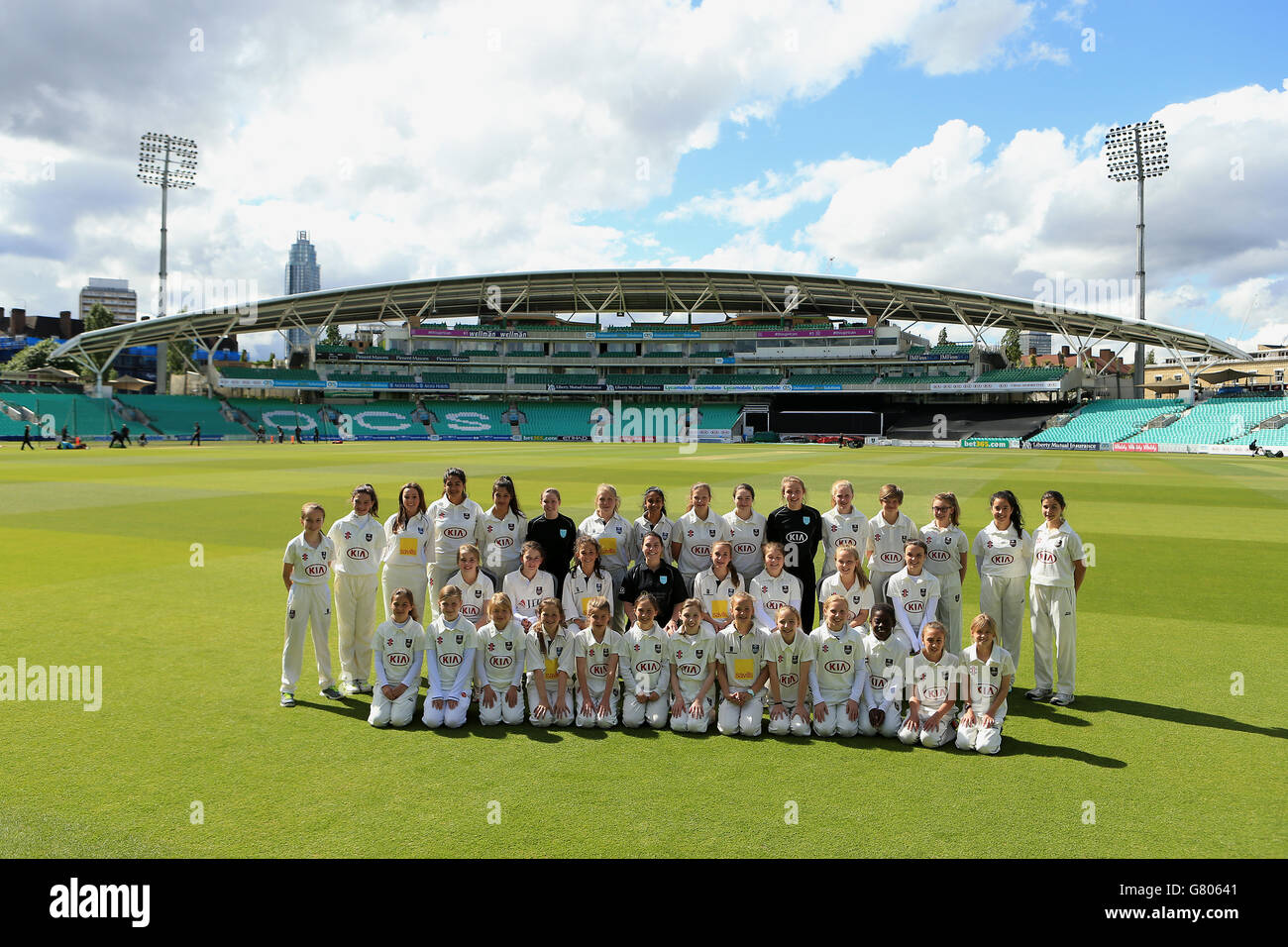 Surrey Women's U11, U13 and U15 squads pose for a team photograph Stock ...