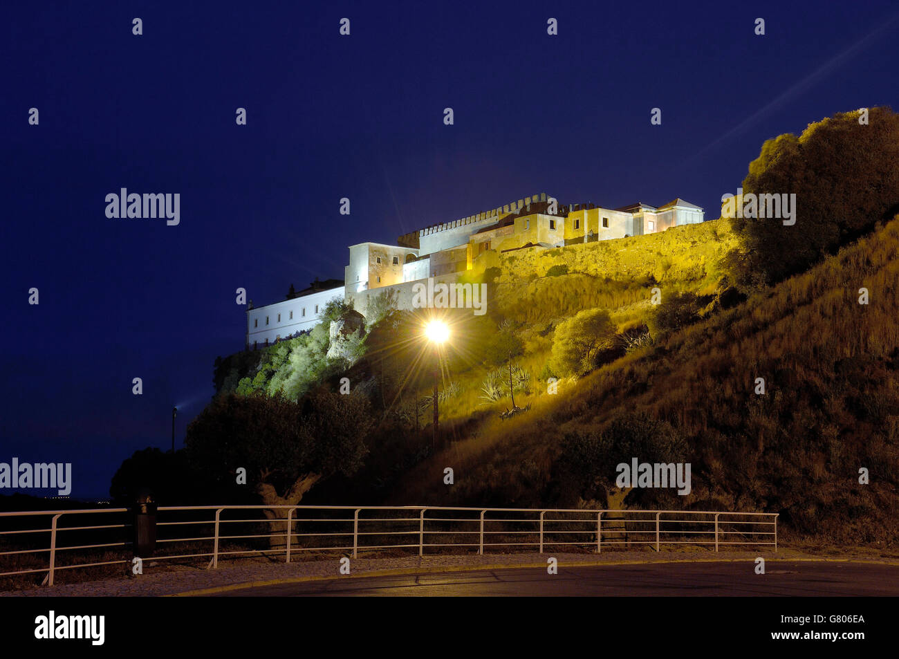 Palmela castle at dusk hi-res stock photography and images - Alamy