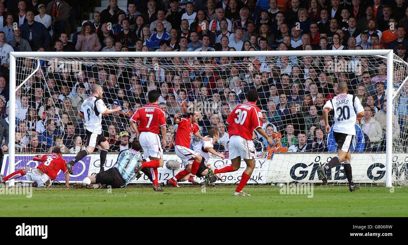 Barnsleys chris shuker hi-res stock photography and images - Alamy