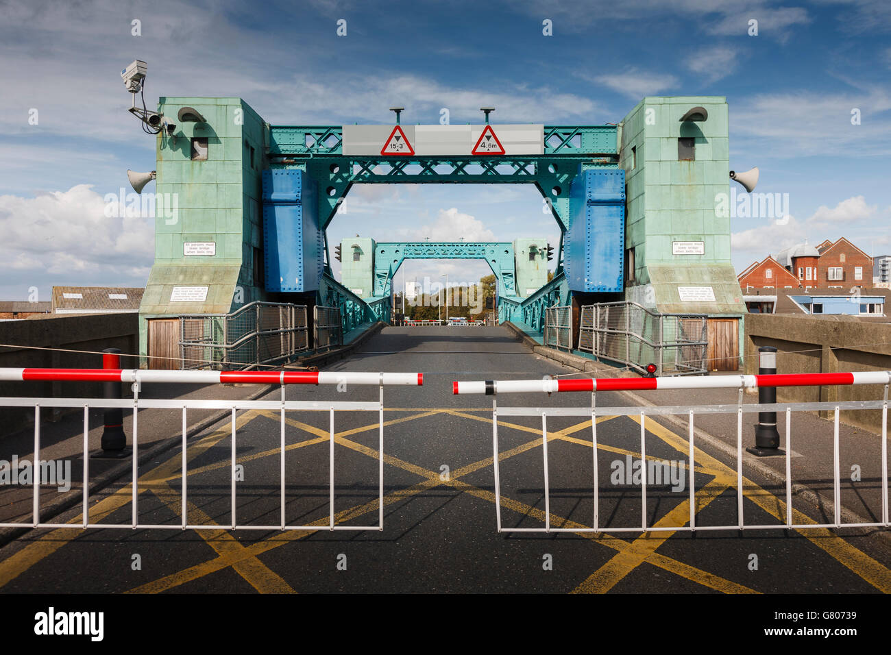 Open bascule bridge hi-res stock photography and images - Alamy