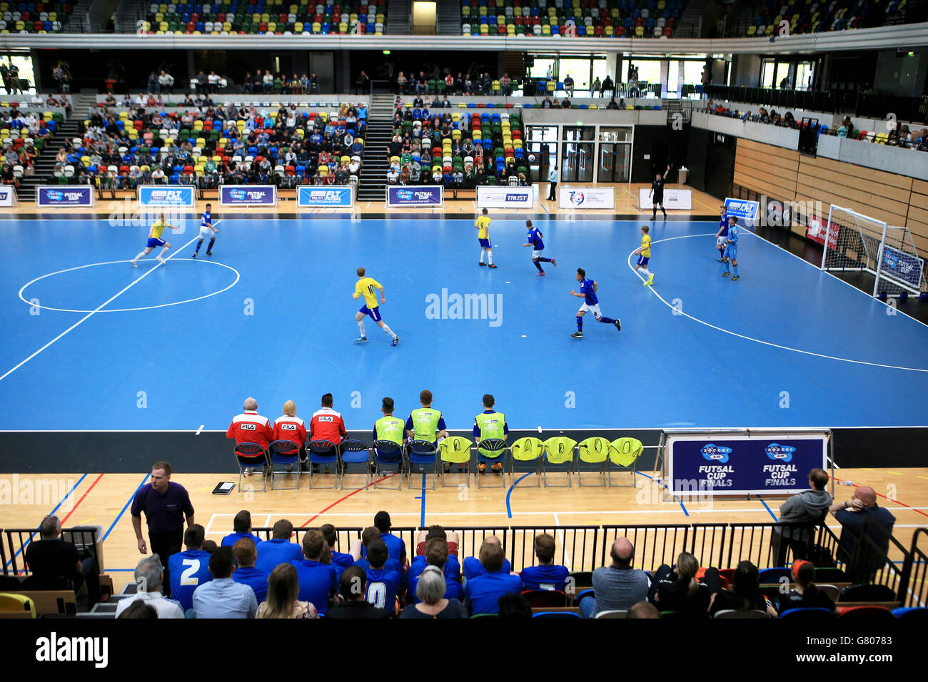 Five in a box hi-res stock photography and images - Alamy