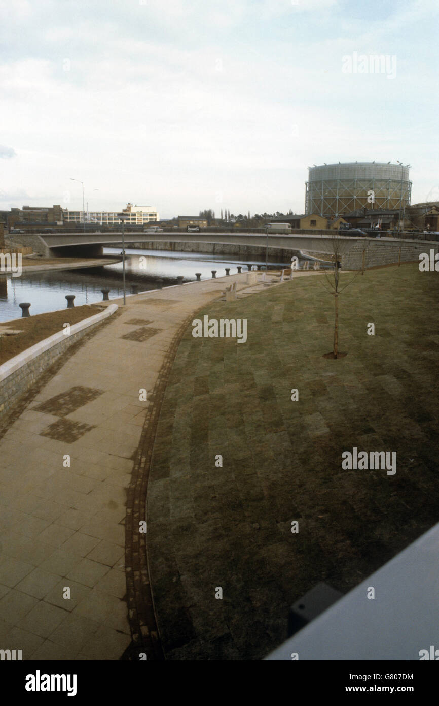 Buildings and Landmarks - St Peter's Bridge - Maidstone Stock Photo - Alamy