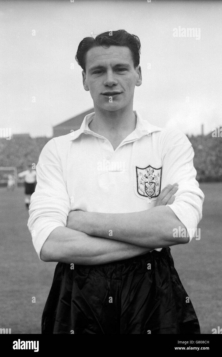 Sport football head head shot bobby robson hi-res stock photography and ...