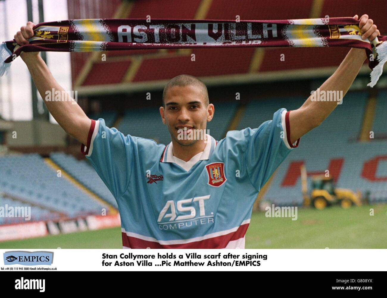 English Soccer - Stan Collymore signs for Aston Villa. Stan Collymore ...