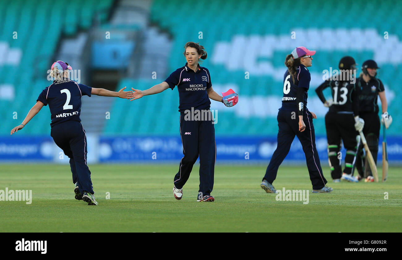 Middlesex Women's Naomi Dattani (centre) and Natasha Miles celebrate ...